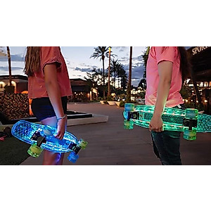 HUAXIAO 22 Inch Skateboard- with Led Light Up Wheels for Beginners,Complete Mini Cruiser Retro Skateboard for Kid,Smooth Riding,Durable Polypropylene with Pu Wheels