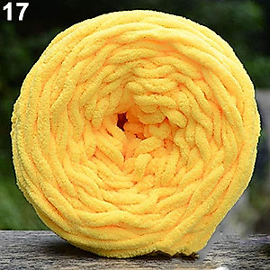 Chunky Yarn, Super Soft Acrylic Bulky Thick Washable Yarn for Arm Knitting DIY Handmade Blankets Scarf Sweater White 100g