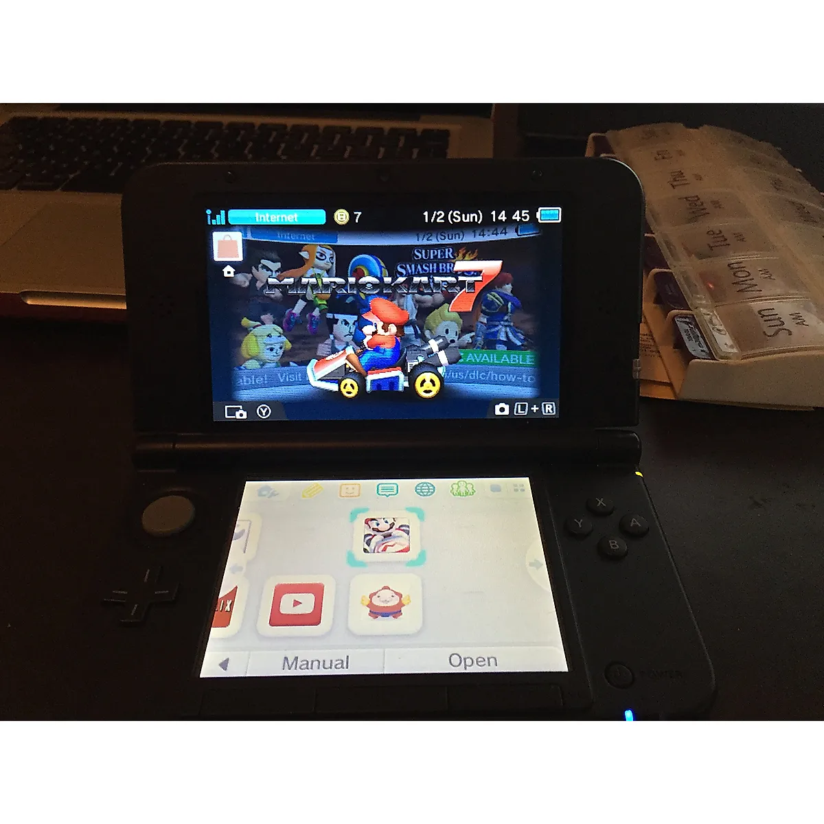 Nintendo 3DS XL - Blue/Black with Mario Kart 7 Pre-Installed
