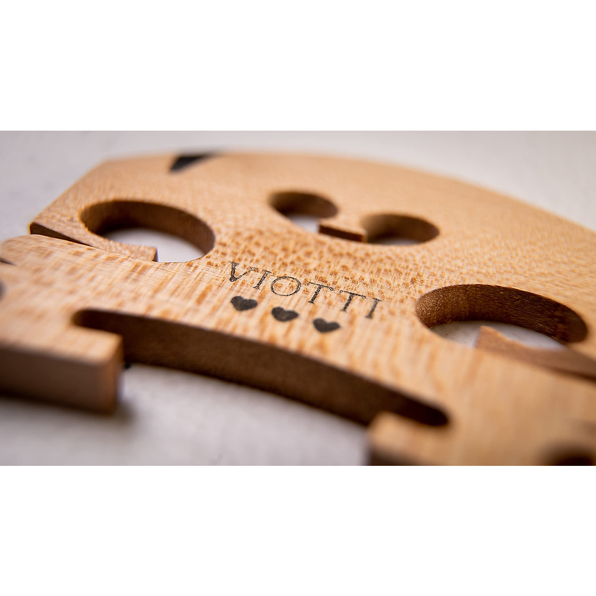 Viotti Violin Bridge 4/4: Finer Grade Solid Maple Violin Bridge, Pre-Cut & Pre-Fitted to Fit Most 4/4 Violins, Crafted by Highly Skilled Experts for Sharper Sound, Volume, Beauty & Clarity