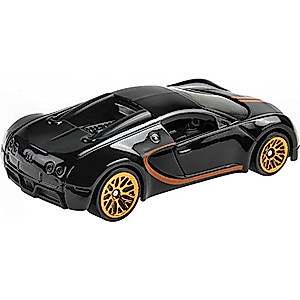 Hot Wheels Vehicles, 1:64 Scale Drag Racing & Muscle Cars with Authentic Details & Realistic Decos, Sports Cars, Gift for Car Collectors & Kids 3 Years & Up