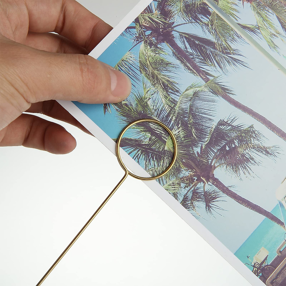 QTLCOHD 100Pcs Floral Card Holder Picks, 13.4 Inch Heart Shape Metal Floral Place Card Holder, Picture Photo Memo Holder Gold Round Photo Stick Clip, Gift Card Holder for Wedding and Party