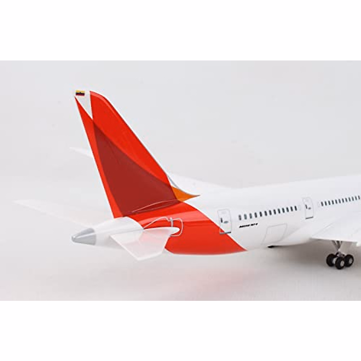 Daron Skymarks Avianca 787-8 Model with Gear - New Livery