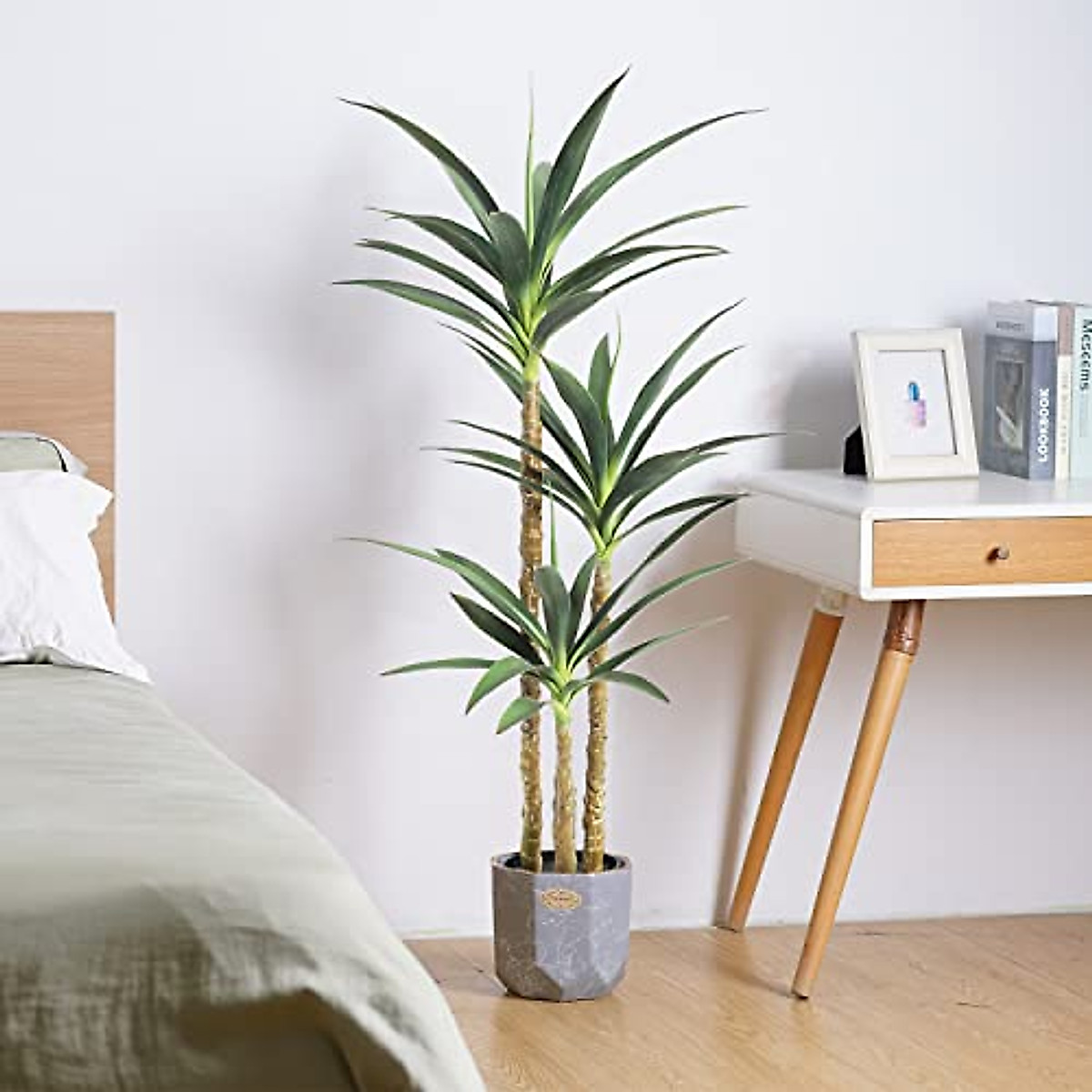 Waoops Artificial Tree 4.7Ft Faux Agave Plant with 3 Heads in Plastic Pot Fake Tree for Home Decor Indoor or Outdoor Office Decoration Housewarming Gift(4.7 Feet-1 Pack)