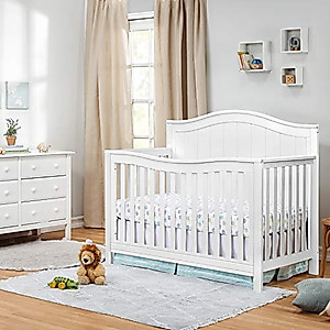 DaVinci Aspen 4-in-1 Convertible Crib in White, Greenguard Gold Certified