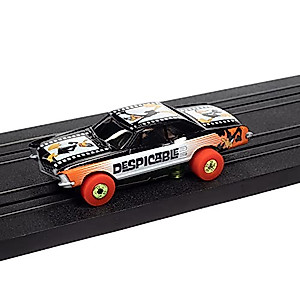 Auto World Thunderjet R33 Looney Tunes Daffy Duck - 1963 Buick Riviera HO Scale Slot Car