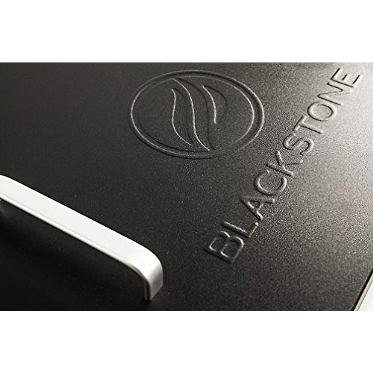 Blackstone 5079 Hard Cover Top Lid with Handle for 22" Griddle - Lightweight & Durable Storage Hood Cover - Powder Coated Steel - Flat Top Griddle Accessories Water Resistant Premium Model, Black