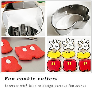 XUNMEINT Mickey Mouse Cookie Cutter Set with Storage Box, Mickey Head, Minnie, Glove, Shoe, Shorts, Mickey Shapes Sandwich Cutter, 8 Pcs DIY Bento Lunchbox Box Fruit Vegetable Cutters for Kids