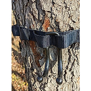 HANG N' BANG Daisy Chain Bow and Gear Hanger for Hunting