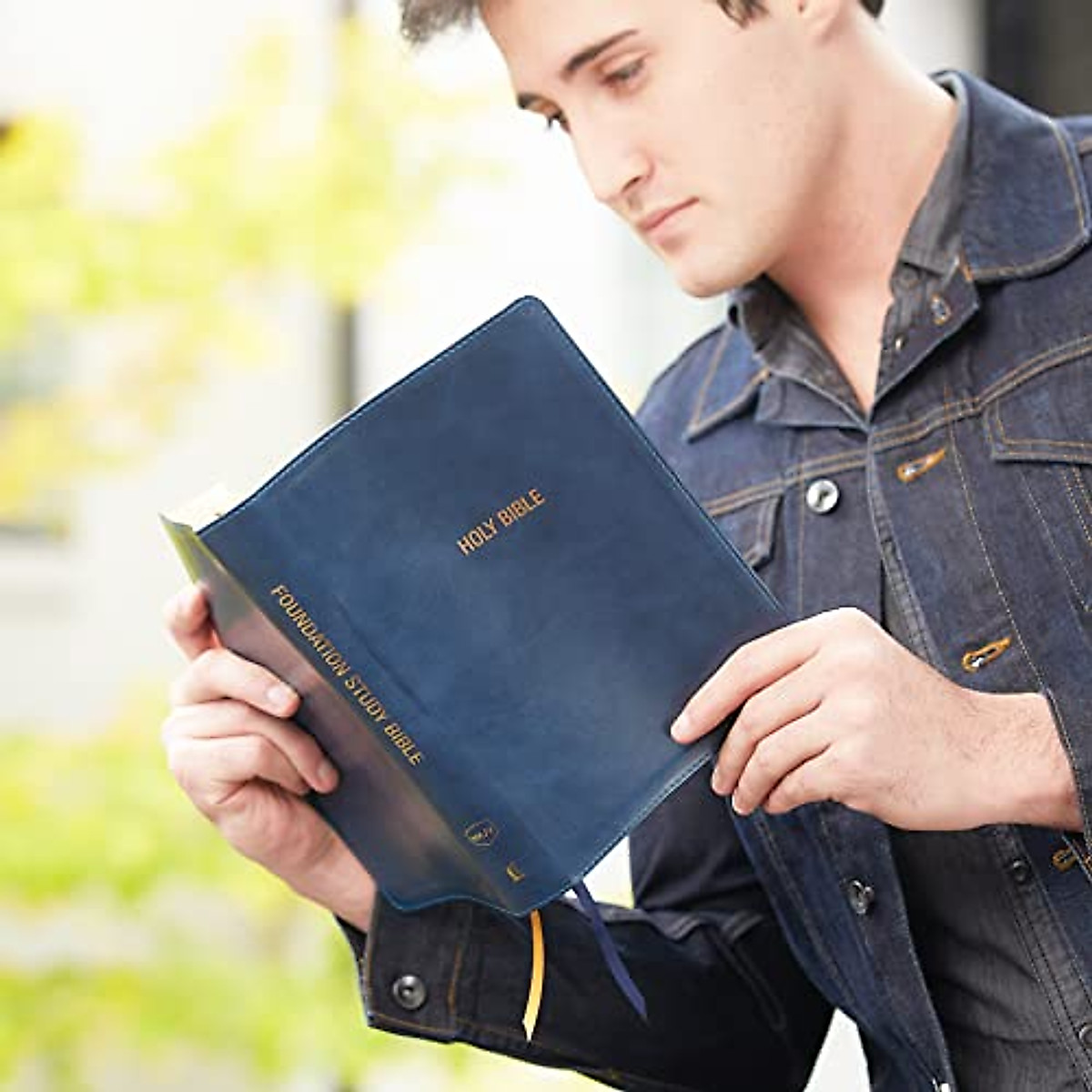 NKJV, Foundation Study Bible, Large Print, Leathersoft, Blue, Red Letter, Thumb Indexed, Comfort Print: Holy Bible, New King James Version