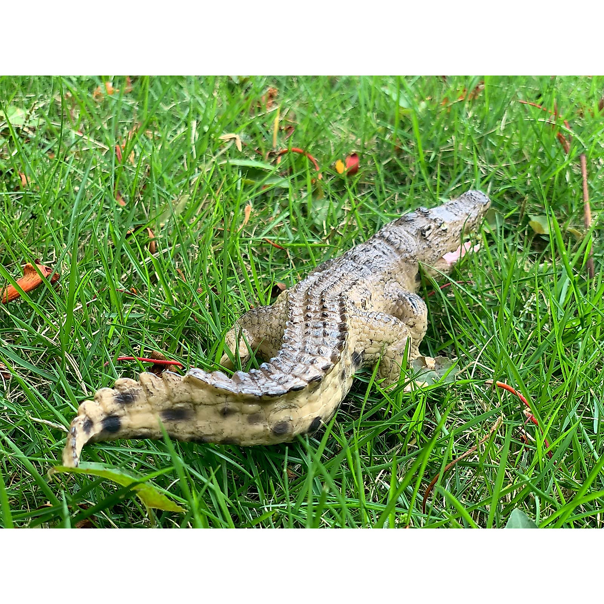 Gemini&Genius Crocodile Action Figures Wildlife World Safari Animals Figures Stocking Stuffers and Collectible Toys The Coolest Cake Toppers for Kids (Brown Crocodile)