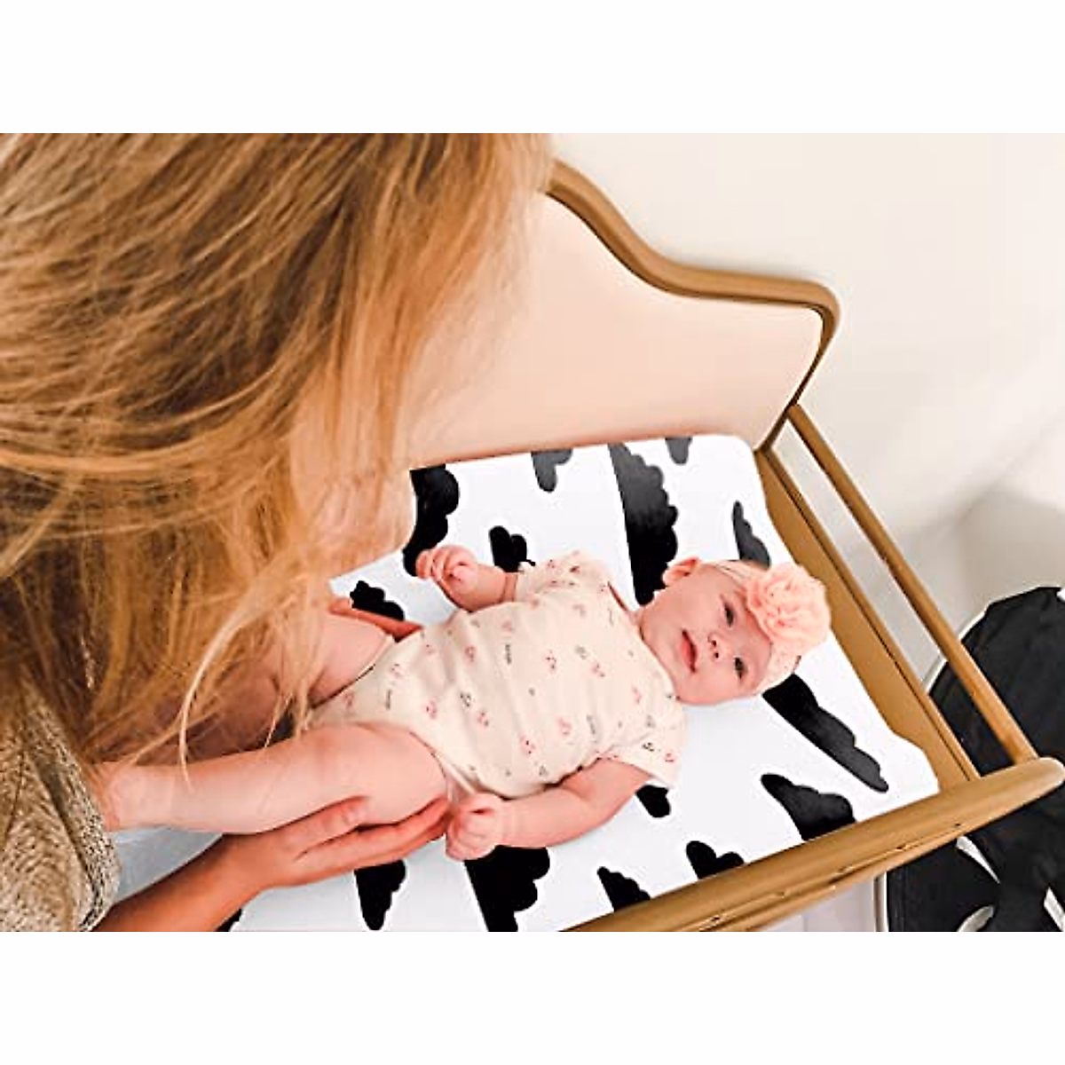 Changing Pad Cover – Premium Baby Changing Pad Covers 4 Pack – Boy or Girl Changing Pad Cover – Pure Jersey Machine Washable Black and White Changing Table Cover – Diaper Changing Pad Cover Sheets