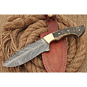 HUNTEX Unique Custom Handmade Hand-Forged New Feather Pattern Damascus Steel 9.5 Inch Long Full Tang Ram Horn Handle Razor Sharp Hunting Camping Knife with Genuine Leather Sheath