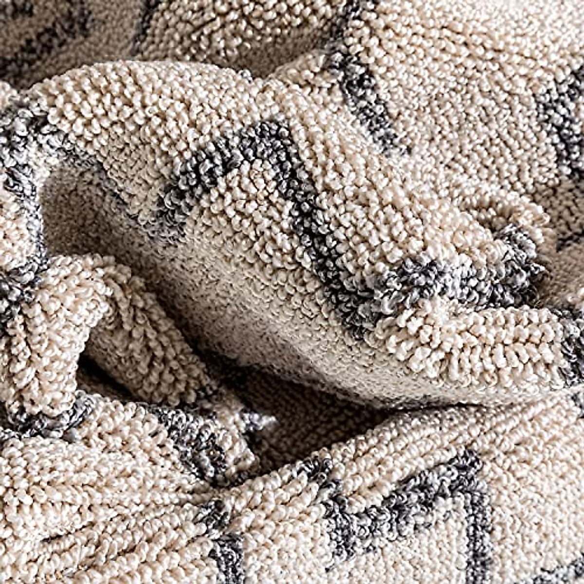 Well Woven Zafir Ivory Tribal Diamond Medallion Area Rug 8x10 (7'10" x 10'6")