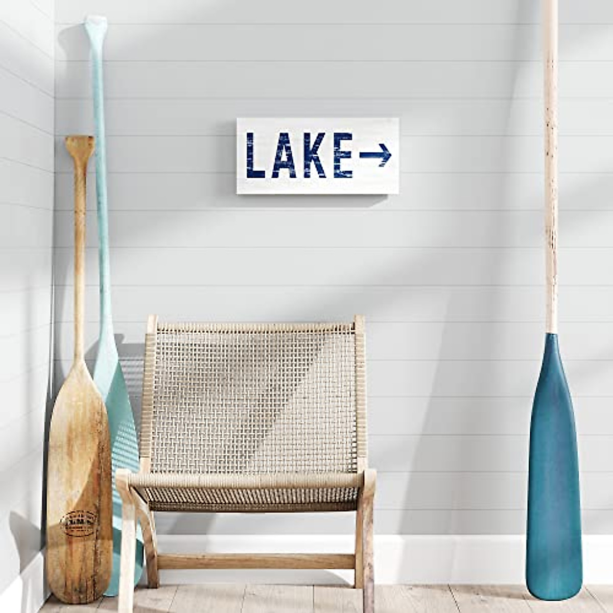 Barnyard Designs 'Lake Sign' Lake House Decor for the Home, Hanging Lake Wall Decor Lake Sign, Lake House Sign for Lake House Kitchen, Rustic Lake Decor for Home, 17" x 8"