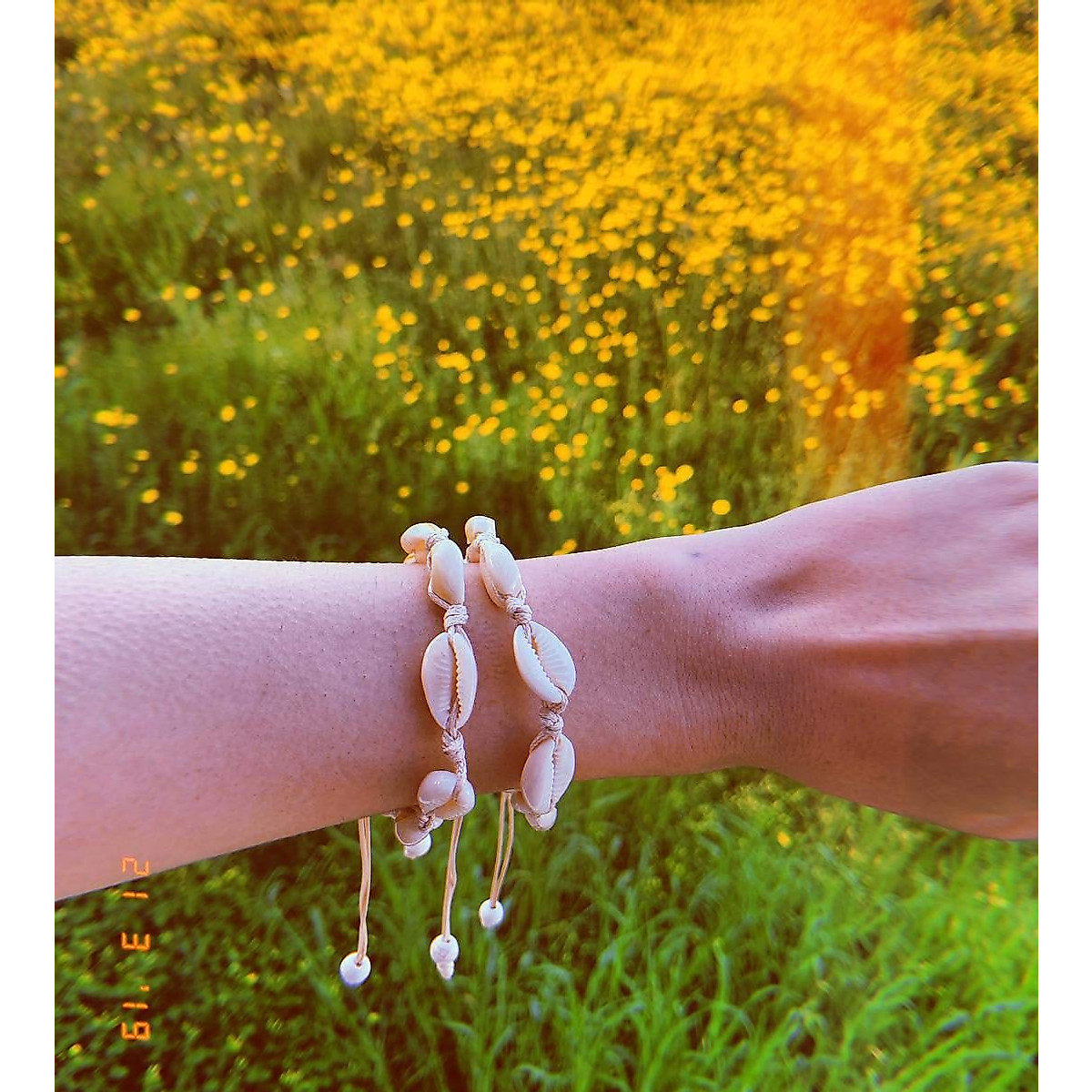 Tarsus Natural Cowrie Puka Shell Bracelets Handmade Boho White Seashell Bracelet Gifts for Women Teen Girls 3 Pcs