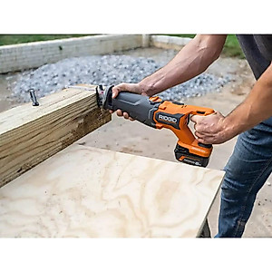 18V 6.0 Ah and 4.0 Ah MAX Output Lithium-Ion Batteries and Charger Kit with Bag