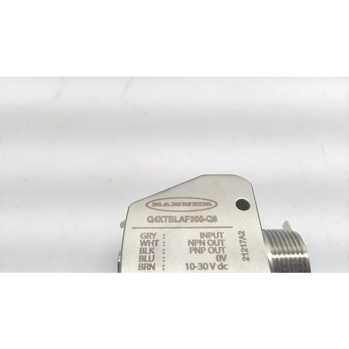 BANNER ENGINEERING Q4XTBLAF300-Q8 (94118), 1 PNP, Connection Euro M12 5-PIN Integral Connector, Input 10/30 VDC, Laser Adjustable Field, OUTPUTS Bipolar 1 NPN, PHOTOELECTRIC Sensor, Q4X Series, Range