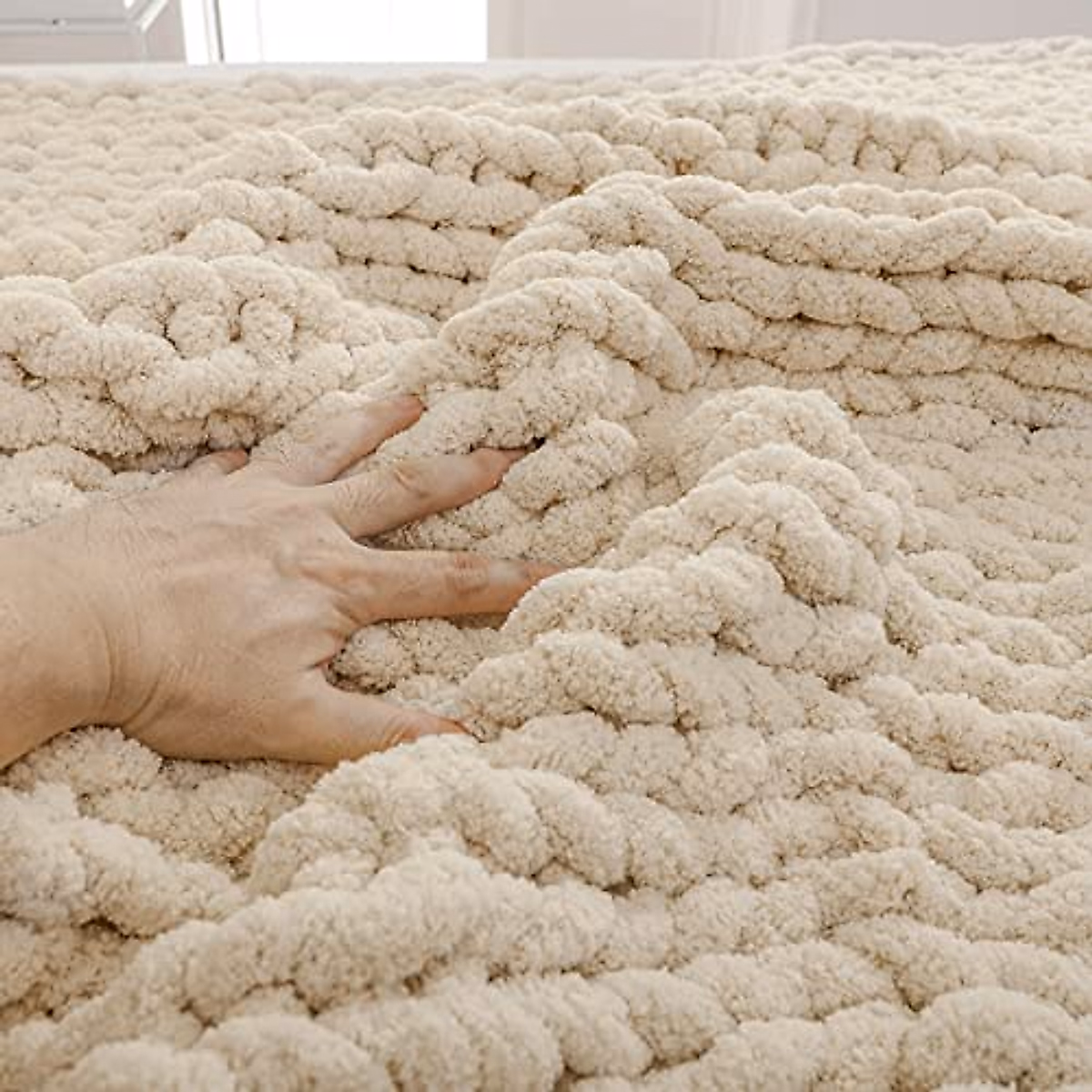 YAAPSU Chunky Knit Blanket Throw 51x63, Chenille Throw Blankets, Chunky Knitted Throw Blanket for Couch & Bed, Soft Large Knit Throw Blankets Chunky Yarn, Big Thick Cable Knit Crochet Blankets (Beige)