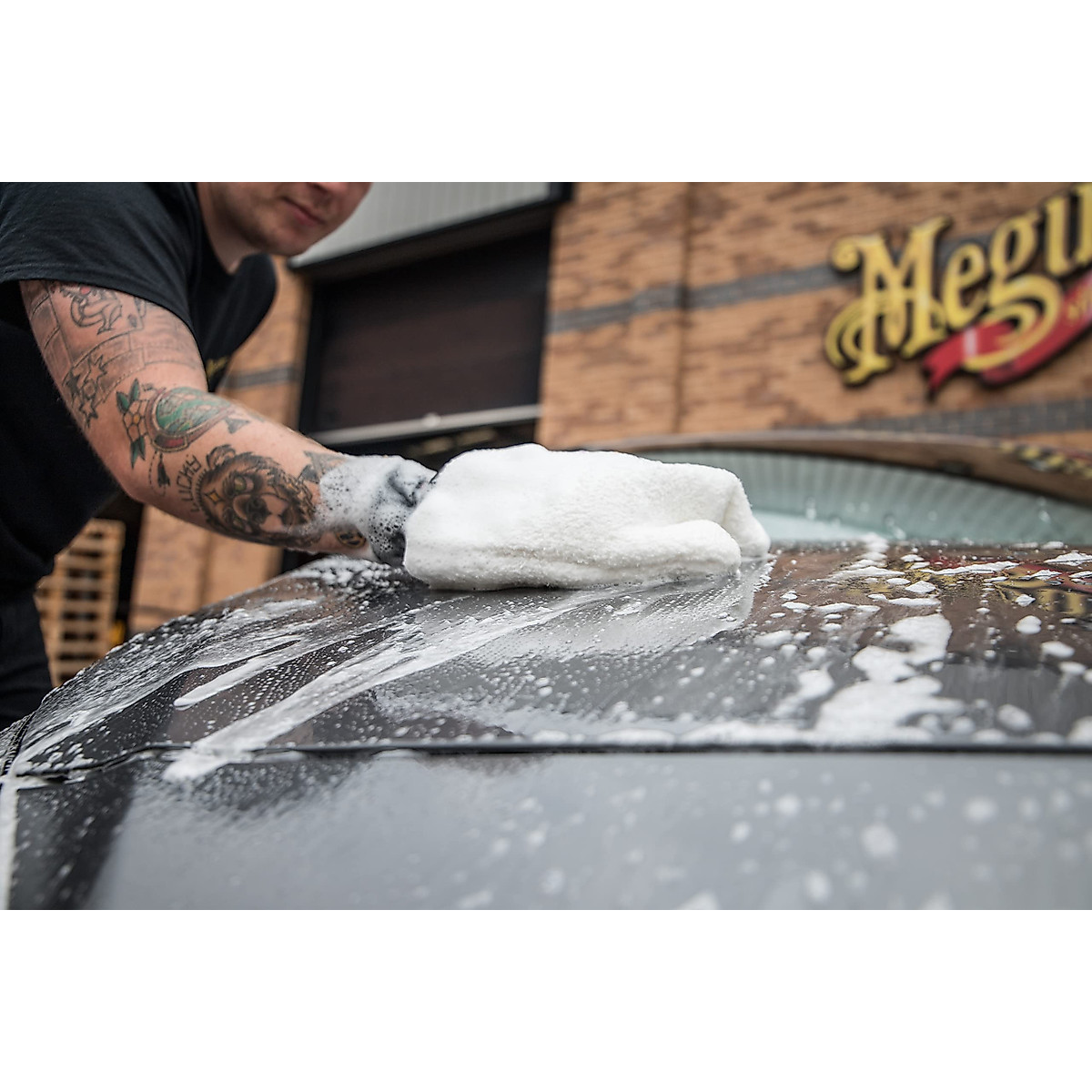 Meguiar's X3002 Microfiber Wash Mitt, Super-Thick Reusable Wash Mitt for Ultimate Finish