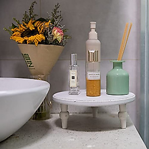 GENMOUS Farmhouse Decorative Round Wood Risers For Decor, White Wood Pedestal Stand With Wood Book Stacks and Garland For Rustic Accent Centerpiece Display in Kitchen/Bathroom/Dining/Living Room