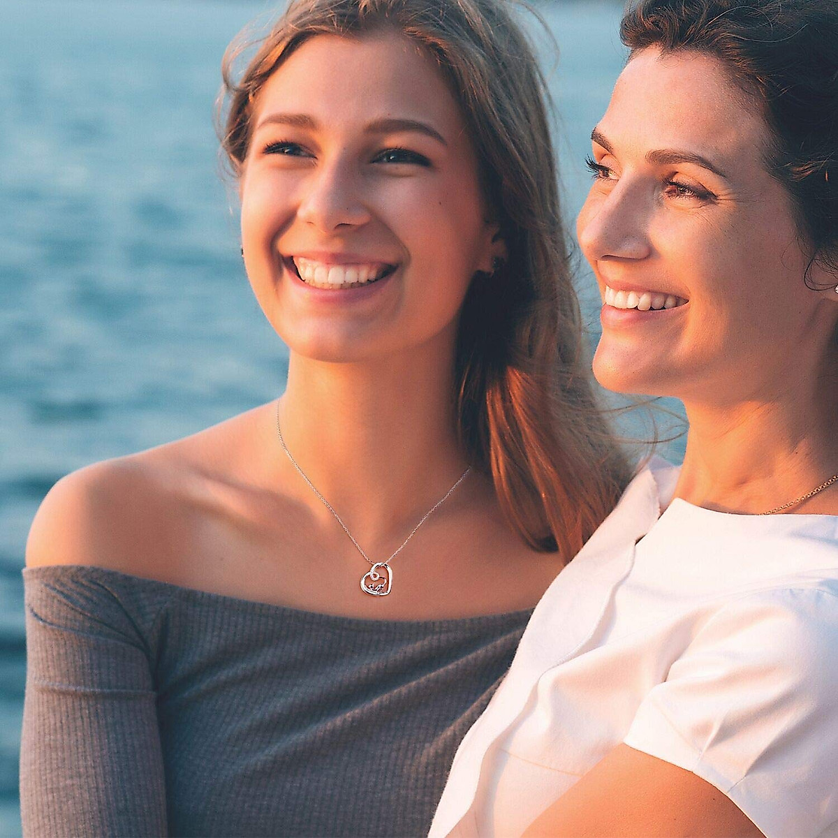 AmorAime 925 Sterling Silver Cat Necklace for Women Heart Necklace Fashion Cute Cat Pendant Dainty Necklace Gift for Festival, Vacation or Holiday