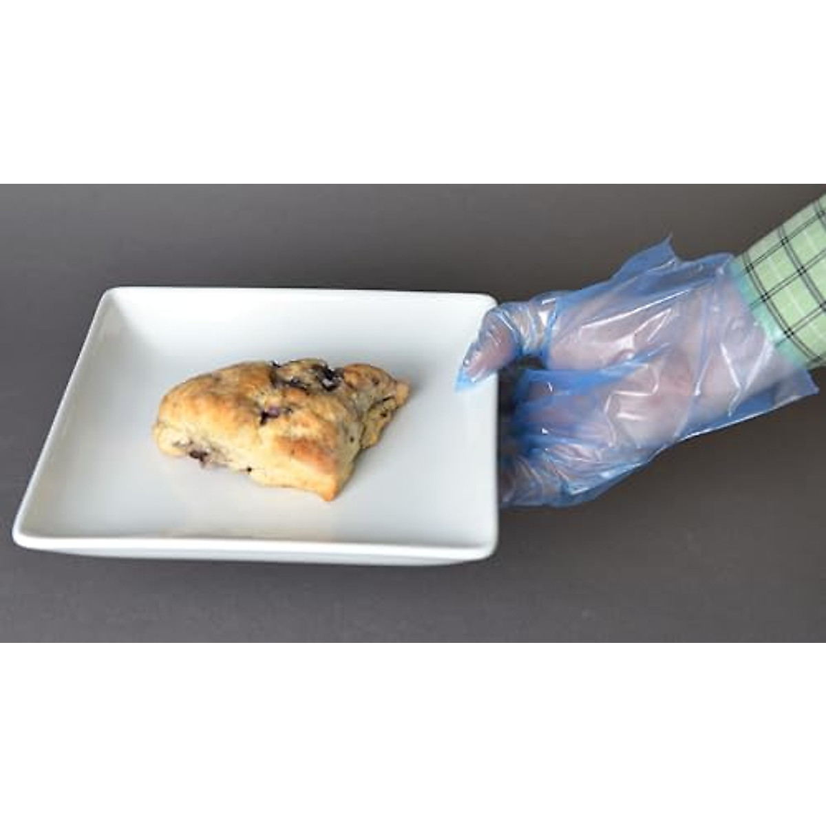 Daxwell Poly Gloves, Easy-Fit Food Prep Gloves, Header Gloves, One Size Fits All, Blue, With Wall Mount, F10003538 (Case of 1,000, 20 Cards of 50)