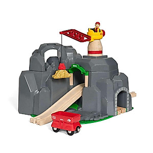 BRIO World - 33889 Crane & Mountain Tunnel | 7 Piece Toy Train Accessory for Kids | Interactive Play | FSC Certified Wood | Perfect for Ages 3 and Up