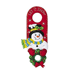 Bucilla Greetings, Felt Applique Christmas Door Hangers, Set of 2 (89286E)