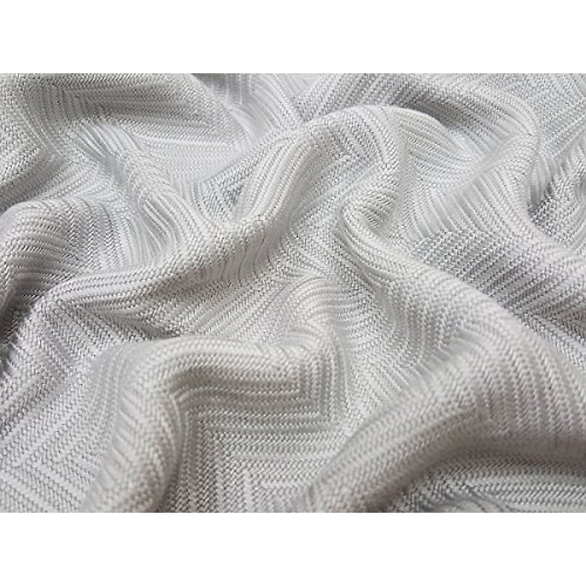 GOHD Super Cozy 100% Bamboo Fiber Blanket. Ultra Softness and smothness Like Silk. Cooling Blanket Absorbs Body Heat to Keep Cool on Warm Night (Queen, Silver Grey)