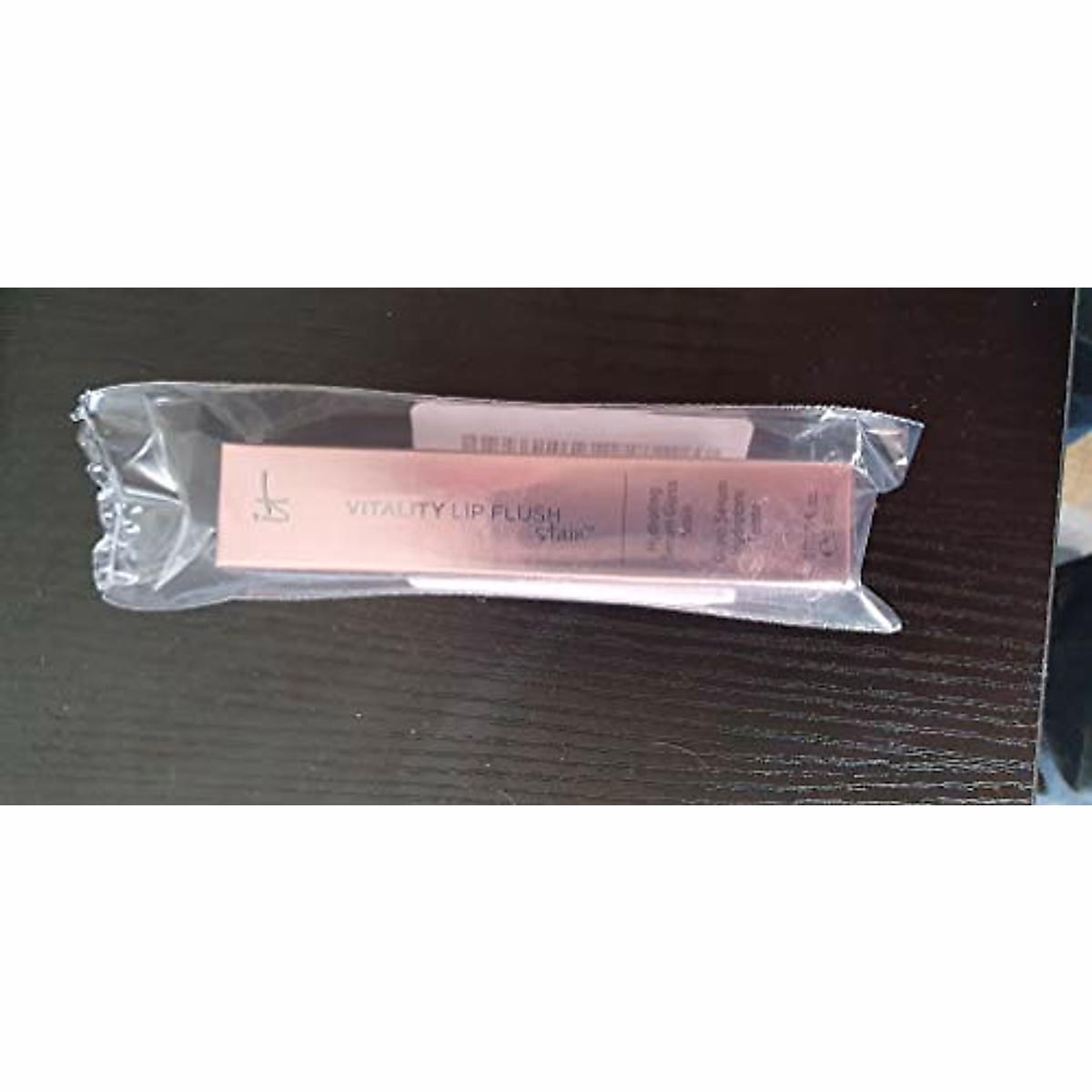 It Cosmetics Vitality Lip Flush Stain Hydrating Serum Gloss Stain, Wine Berry Flush, 0.11 oz / 3.40 ml