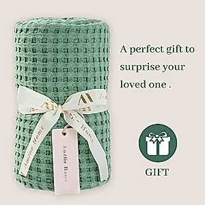 Amélie Home 100% Cotton Waffle Knit Throw Blanket, Soft Lightweight Blanket with Tassels, Decorative Breathable Textured Throw Blankets for Couch Bed Sofa, 50x60, Green