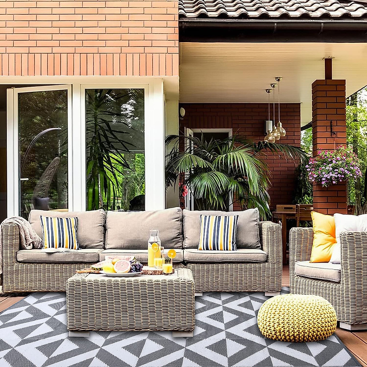 NAQSH Outdoor Indoor Plastic Rug with Loops - Foldable Reversible Outdoors Waterproof and Washable Patios Garden Decor (Geometry Grey, 3 x 5 ft)