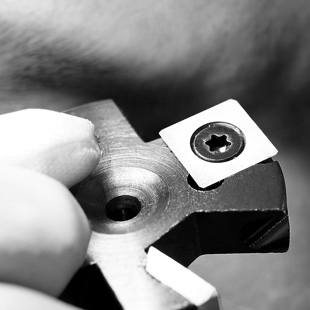 SpeTool 10pcs Square Carbide Inserts Replacement for Slab Flattening Router Bit (12mmx12mm, 2.2mm Thick), 35 Degree Cutting Angle, Straight -Hole