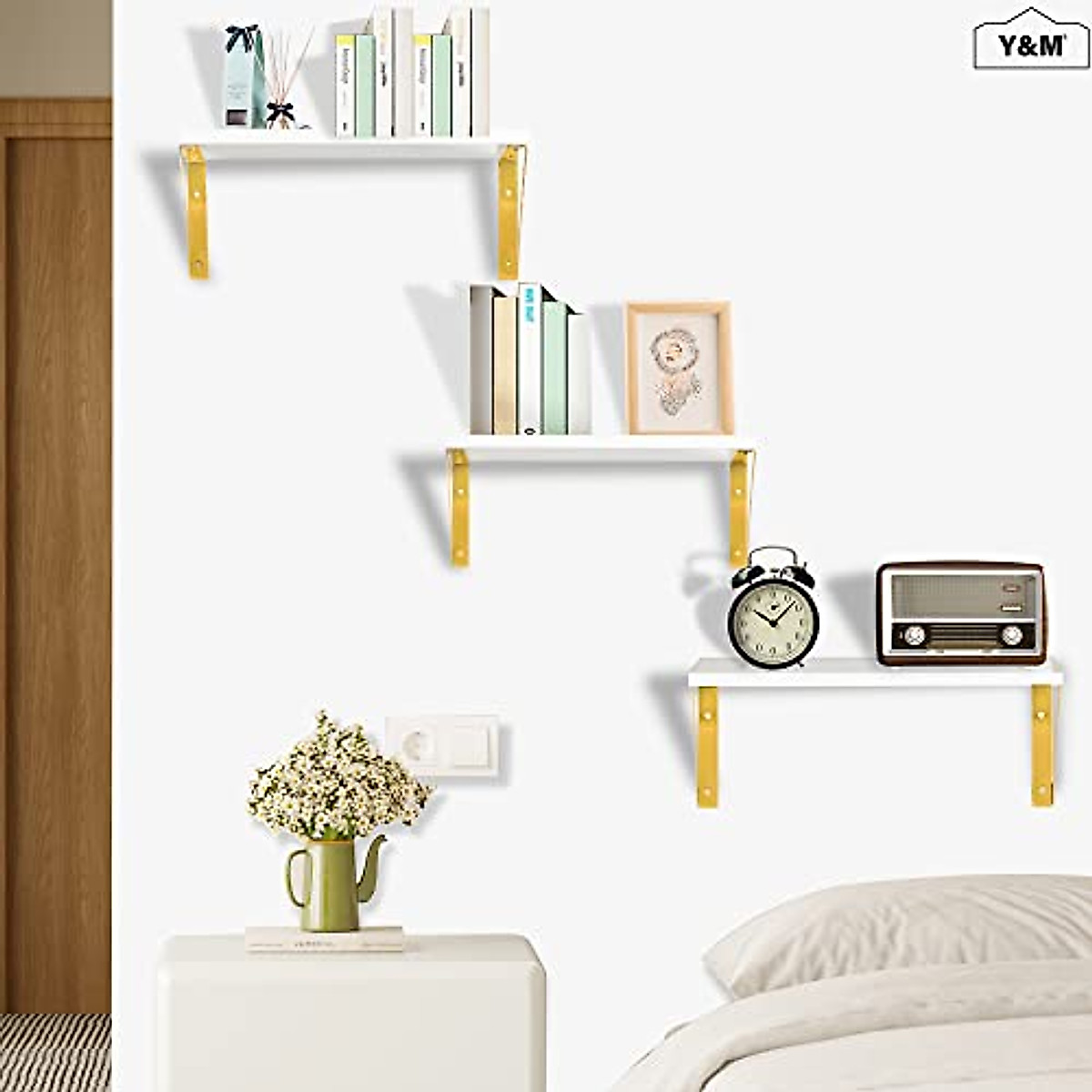 Y&M Floating Wall Shelves, Set of 3 Rustic Pine Wood Wall Mounted Shelf with Gold Metal Brackets, Decorative Storage for Bedroom, Bathroom, Modern Kitchen Living Room Storage & Decoration - White