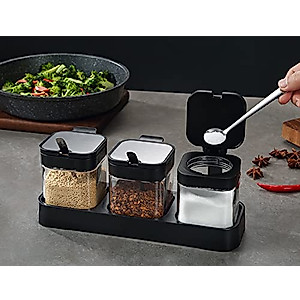 Huangfulie Glass Condiment Jar Spice Container with Lids and Spoons, Square Clear Seasoning Sugar Containers Set with Base, Sugar Pepper Salt Spices Bowl for Kitchen Countertop,3pcs