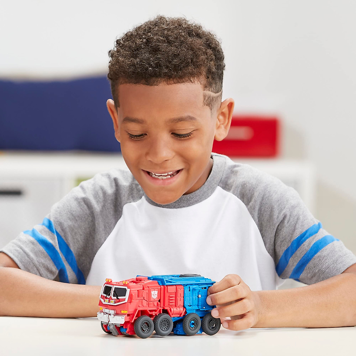 Transformers Bumblebee Cyberverse Adventures Dinobots Unite Smash Changer Optimus Prime Action Figure, Toys for 6 Year Old Boys and Girls and Up, 9-Inch