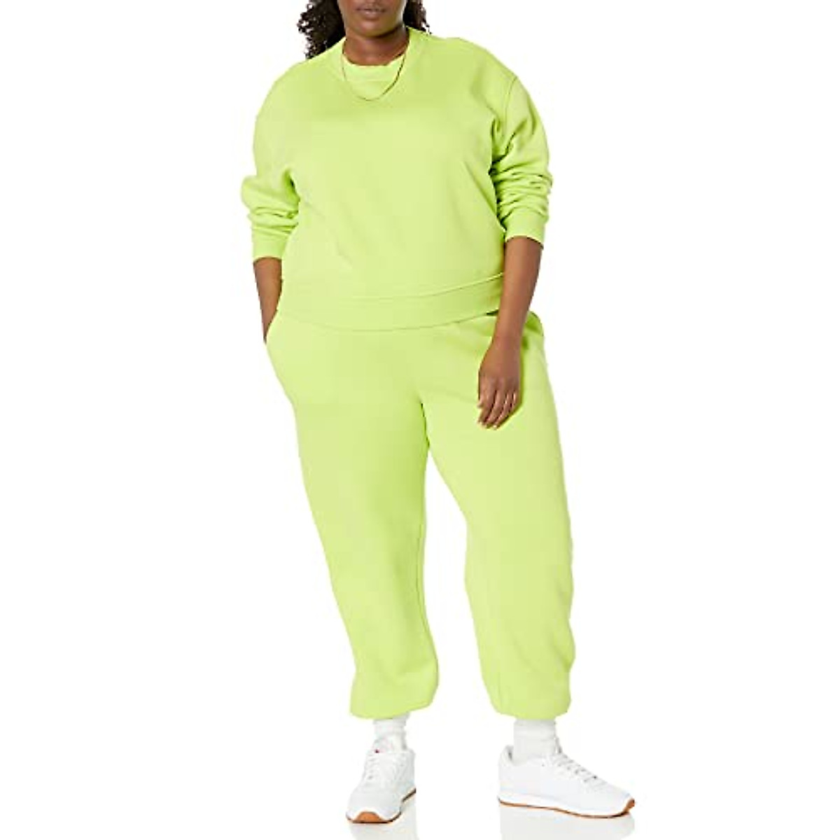 Amazon Essentials Women's Crop Drop Shoulder Sweatshirt (Available in Plus Size), Lime Green, Medium