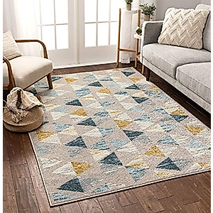 Well Woven Mystic Simone Gold Modern Geometric 5'3" x 7'3" Distressed Area Rug