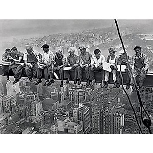 New York Lunch atop a Skyscraper Photograph Taken in 1932 by Charles C. Ebbets Print Poster (20 x 16) for Living Room
