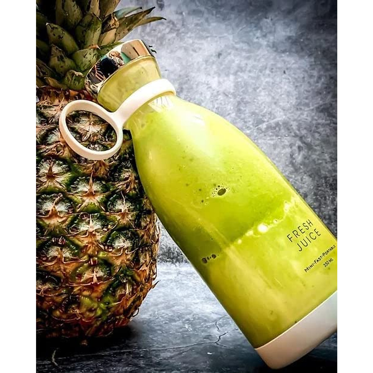 Portable Mini Blender for Fresh Juice, Smoothies, Shakes with Magnetic Wireless Charging (Personal Travel Blender for On The Go Blending) (White)