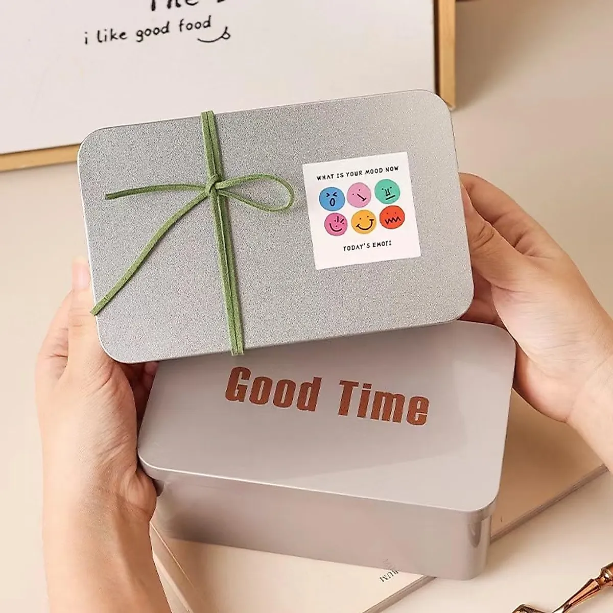 DKAOVH 2Pcs Silver Metal Tin Box with Lid,Large Multipurpose Tin for Cards,Jewelry, Crafts, Cookies, Pills, Gifts and More (4.2 x 2.8 x1.6 inches)