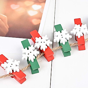 Souarts 50pcs Christmas Clips Snowflake Clothespins Mini Clothes Pins Christmas Wooden Photo Clips Red Green Tiny Wood Clips for Hanging Christmas Cards Paper Crafts