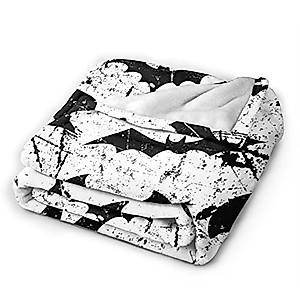 Halloween Bat Throw Blanket Super Soft Warm Bed Blankets for Couch Bedroom Sofa Office Car, All Season Cozy Flannel Plush Blanket for Girls Boys Adults, 60"X50"