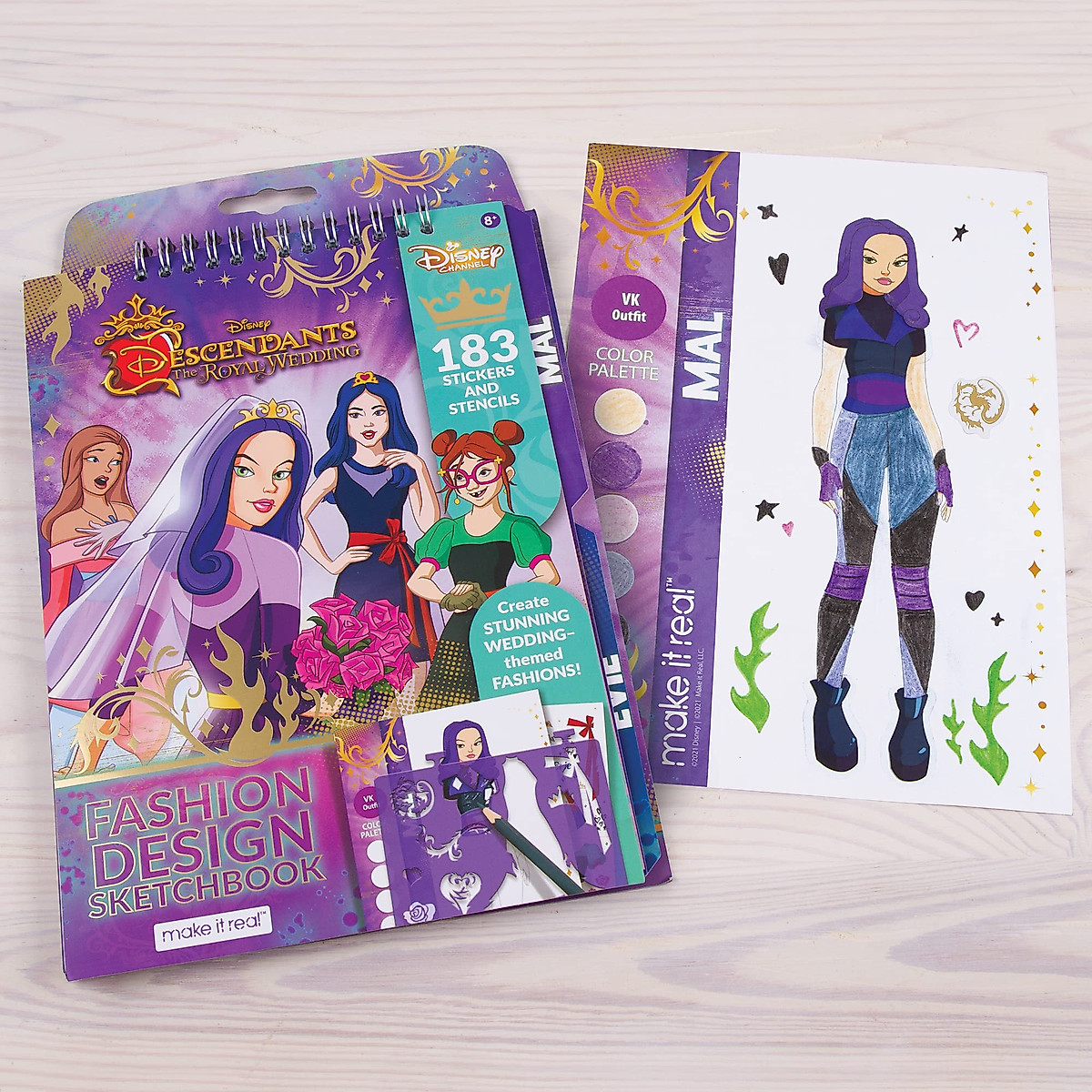 Disney Descendants Royal Wedding Fashion Design Sketchbook for Girls - Create Stunning Wedding-Themed Fashions with 183 Stickers, Stencils, Design Guide - Gift for Ages 8+, Develops Real-World Skills