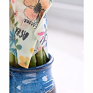 Z Wraps - Reusable Beeswax Food Wraps - Assorted 3-Pack (S, M, L) - Made in USA with 100-Precent Cotton, Organic Beeswax and Jojoba Oil - Bees Love These