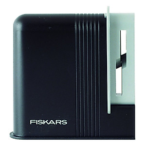Fiskars 1005137 Scissors Sharpener, 3.5 x 10.2 x 9.8 cm, Orange
