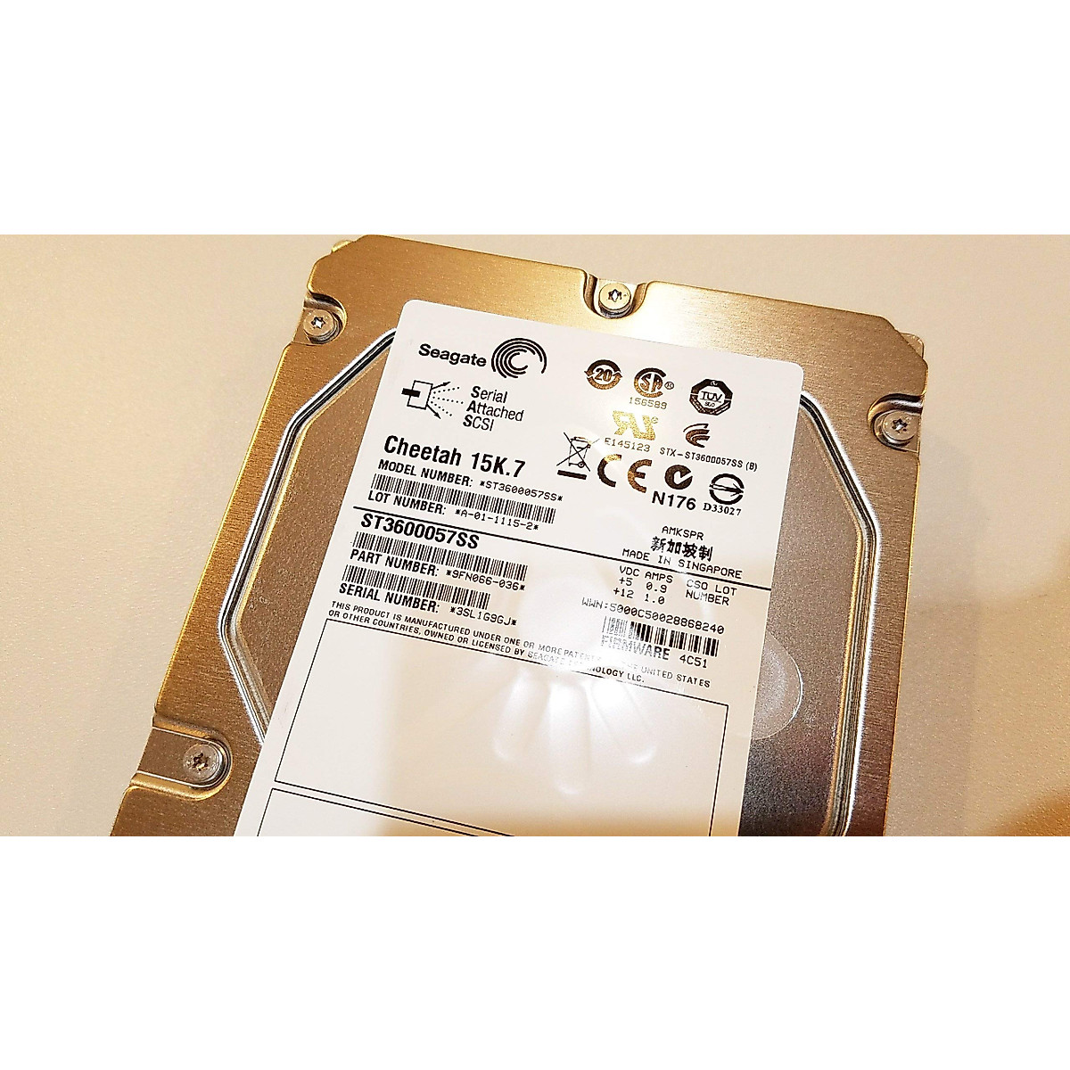 Seagate Technology - Seagate Cheetah 15K.7 St3600057ss 600 Gb 3.5 Internal Hard Drive