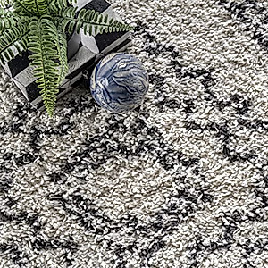 nuLOOM Vasiliki Moroccan Shag Tasseled Area Rug, 4' x 6', Off-white, Rectangular, 1.2" Thick