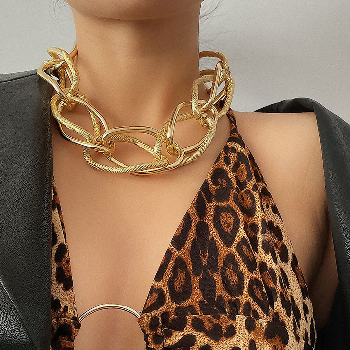 BUAJIUBUA Chunky Choker Necklaces for Women Men Collar(GOLD)